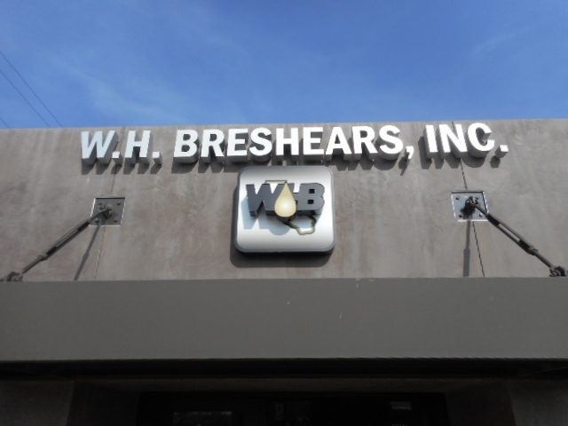 Reverse Pan Halo | United Sign Systems